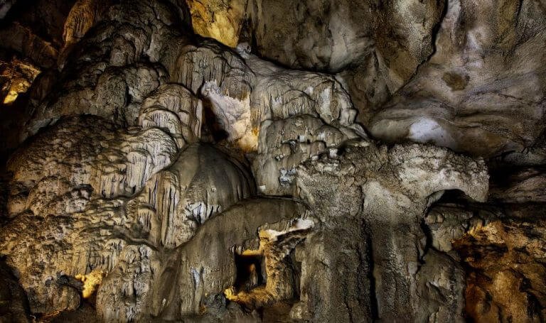 Las cuevas del Monte Castillo - Turismo Cantabria
